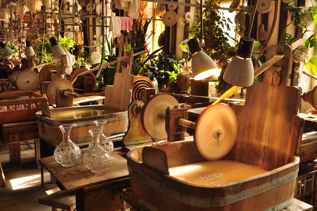 Discover the beauty of Czech glass - Visit Europe